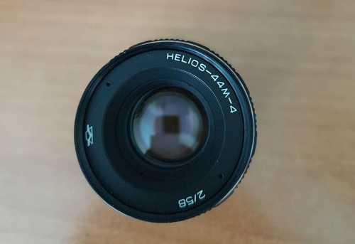 Helios-44m-4 f/2.0 58 mm
