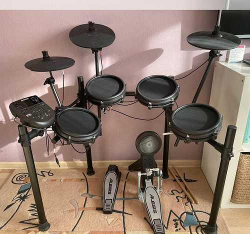 Барабанная установка Alesis DM7X nitro