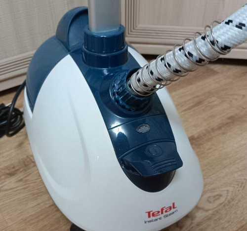 Отпариватель вертикальный tefal