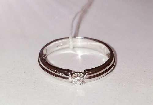 Кольцо в белом золоте с бриллиантом 15.5 размер