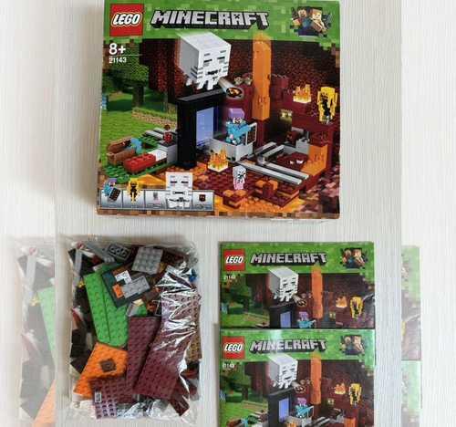 Lego Minecraft 21143