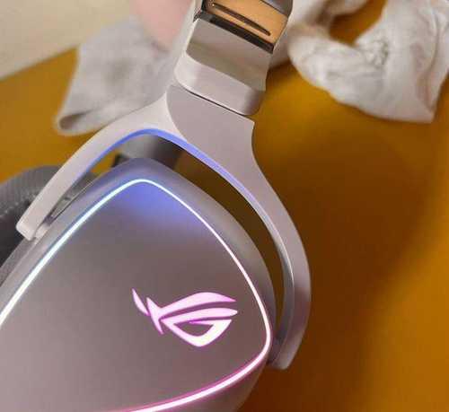 Игровая гарнитура asus ROG Delta White