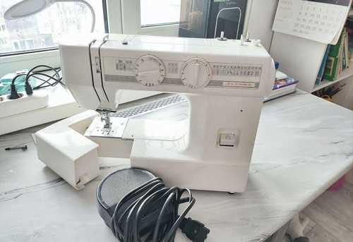Швейная машина Janome j-540