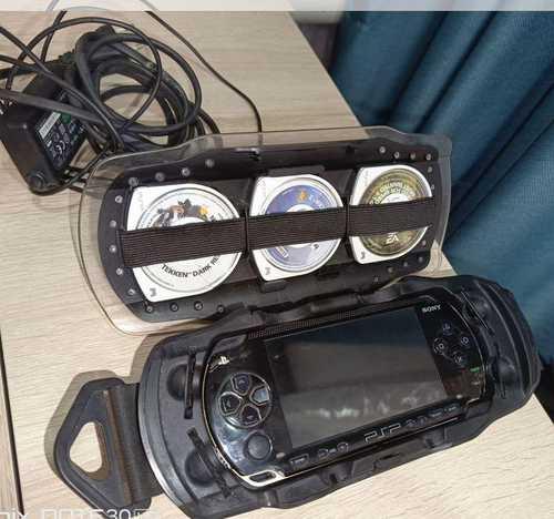 Sony PSP прошитая с дисками и картами памяти