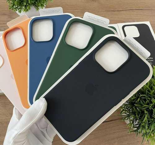 Чехол на iPhone 13 Pro/ 13 Pro Max Silicon Case