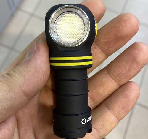 Фонарик armytek elf c1