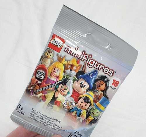 Lego minifigures Disney 71038(The queen)