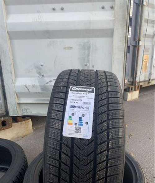 Gripmax Status Pro Winter 295/35 R21 и 315/30 R22