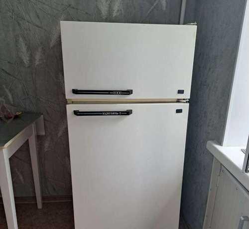 Холодильник Юрюзань рабочий