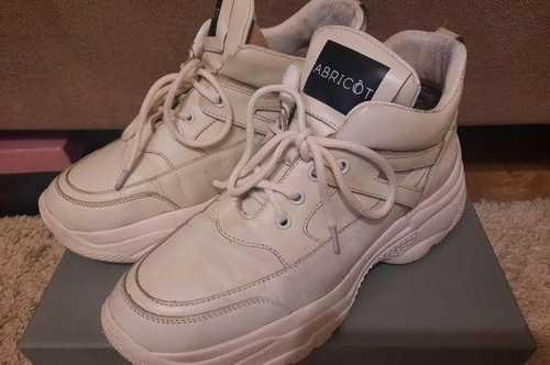 Кроссовки abricot на 38-39