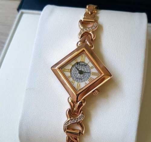 Золотые часы Ника с золотым браслетом