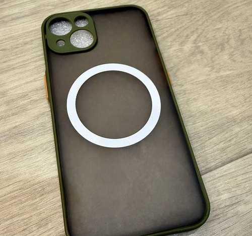 Чехол на iPhone 13