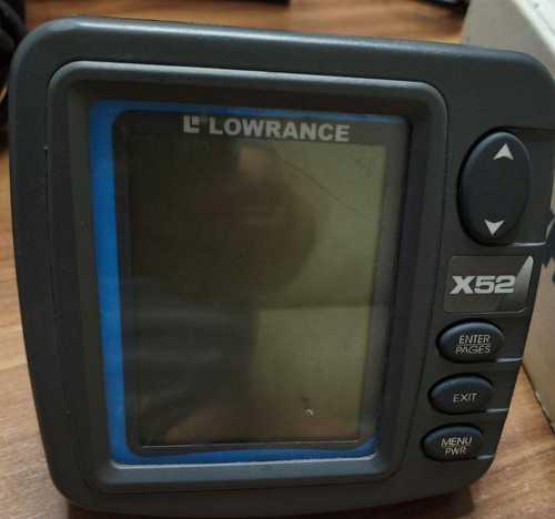 Эхолот lowrance x 52