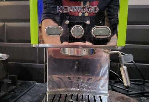 Рожковая кофемашина Kenwood kMix ES020