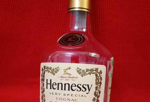 Hennessy пустая бутылка + коробка хеннесси
