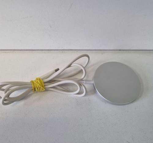 Беспроводные зарядные устройства Apple MagSafe Cha