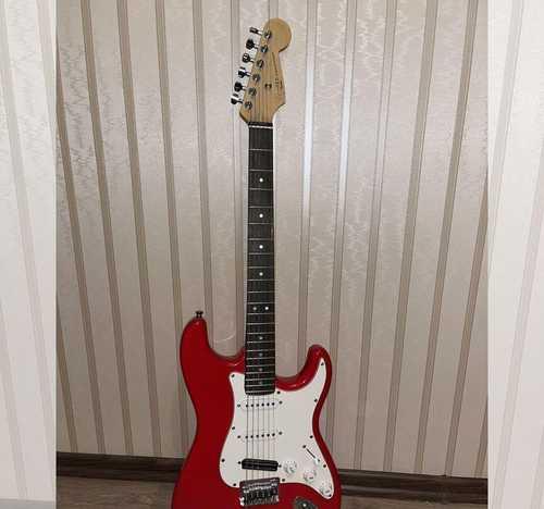 Электрогитара Fender Squier MM Strat Red