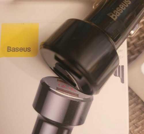 Автомобильная зарядка два разъёма usb