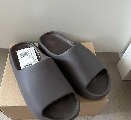 Adidas Yeezy Slide Soot 10US