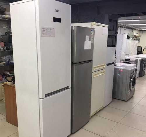 Холодильник Beko cnkdn6356e20w б.у