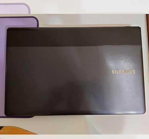 Ноутбук Samsung np300e5a