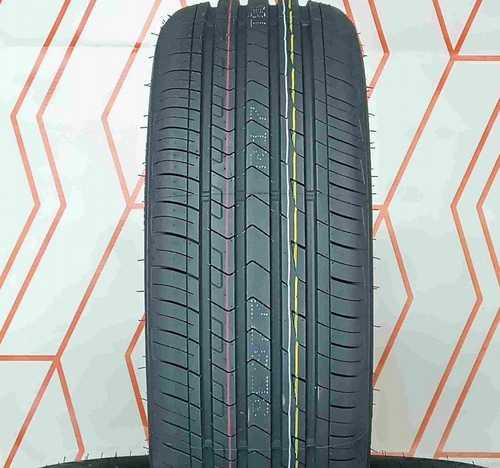 Zmax Zealion 215/45 R17 91W