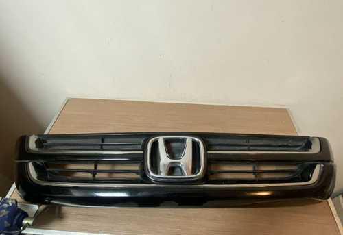 Решетка радиатора Honda CR-V 3 RE