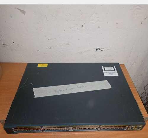 Коммутатор poe Cisco 2960 48pst-s(один битый порт)