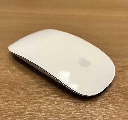 Мышь Apple Magic Mouse на батарейках