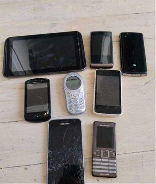 Старые телефоны на запчасти