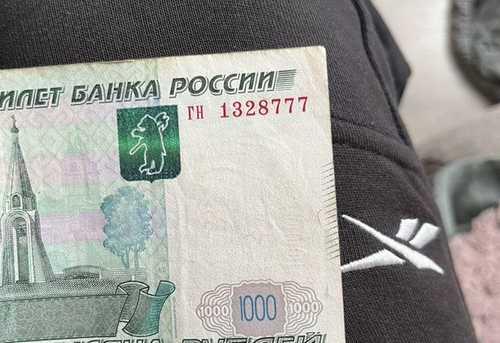 Купюра 1000 рублей красивый номер 777