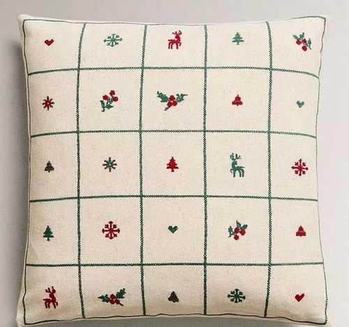 Новогодний чехол на подушку Zara home