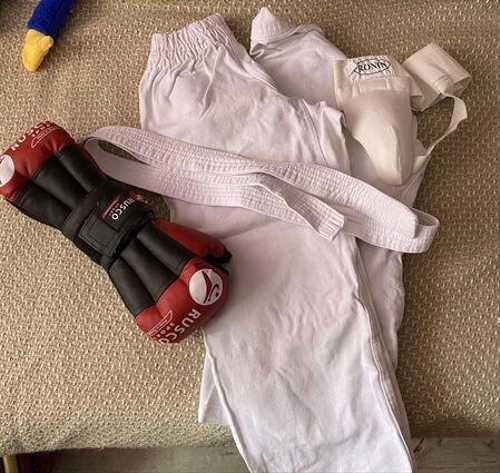Кимано, перчатки и Защита для рукопашного боя