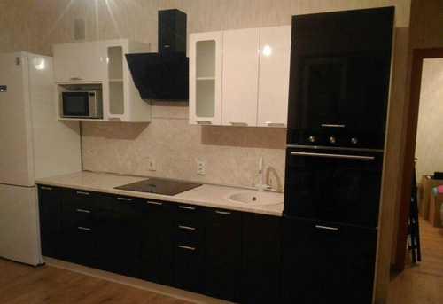 Кухонный гарнитур модульный черно-белый стиль