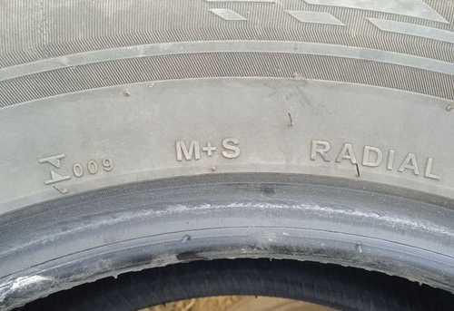 Kumho Radial 857 235/65 R17