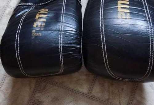 Боксерские перчатки для снарядов +накладки и бинты