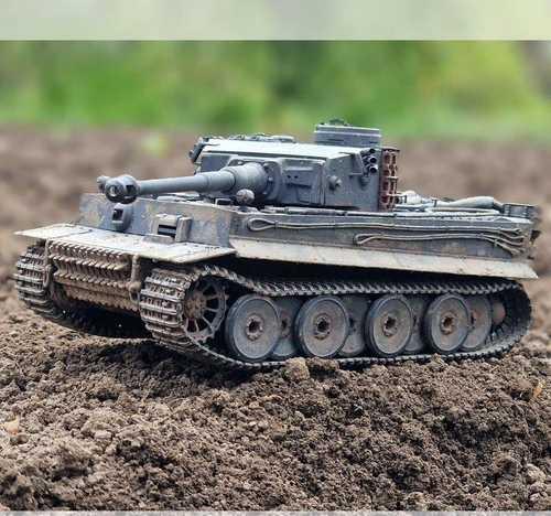 Модель танка Tiger I Ausf. E 1:35