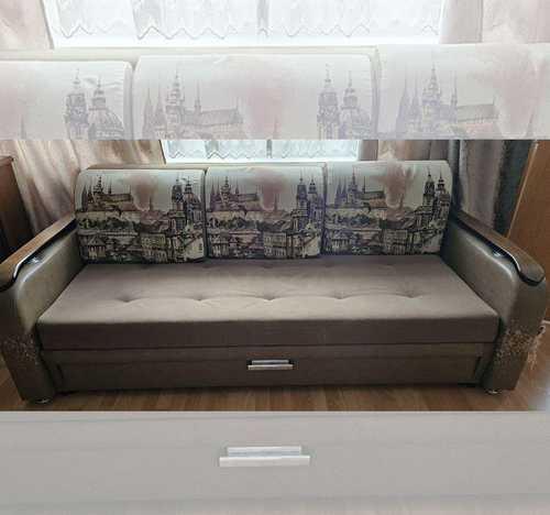 Диван прямой раскладной бу