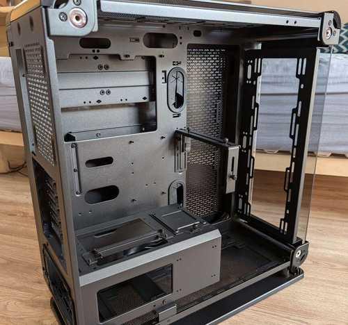 Корпус Thermaltake Core P6 TG