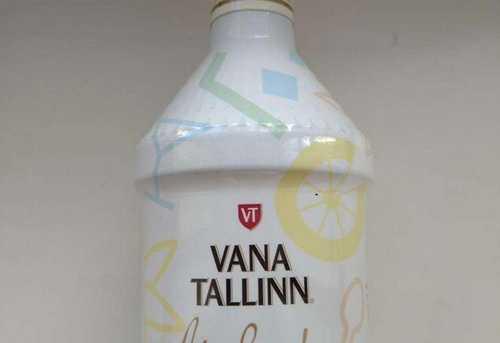 Бутылка из под ликера VanaTallinn