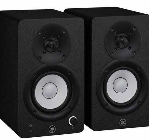 Студийный монитор Yamaha HS3 B