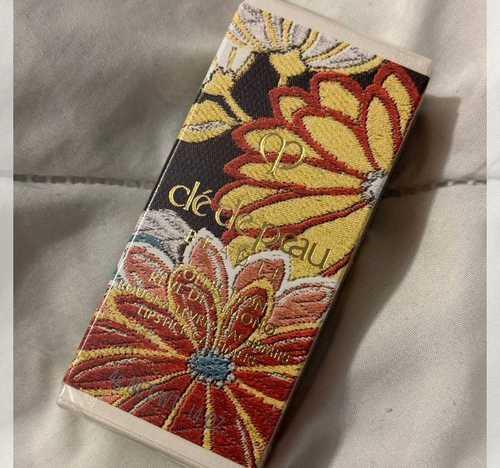 Помада CLÉ DE peau beauté rêve de kimono