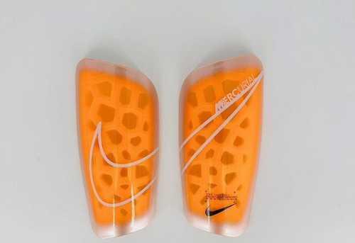 Щитки футбольные Nike Mercurial SO