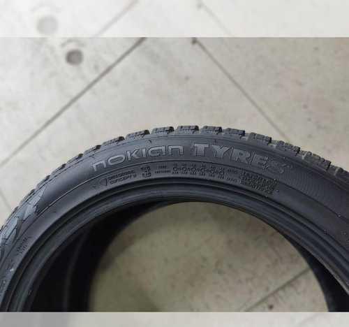 Nokian Tyres Hakkapeliitta R3 235/45 R18