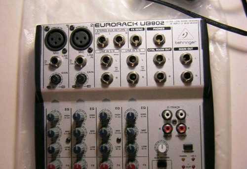 Микшер Behringer eurorack ub802