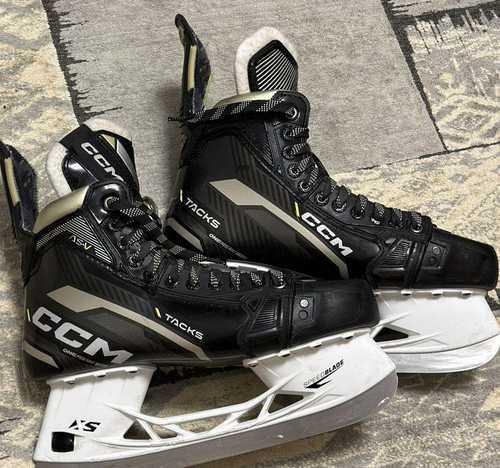 CCM tacks AS V
