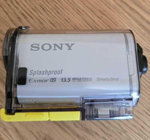 Экшен камера Sony HDR-AS100V