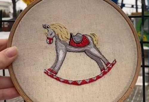 Вышивка "Лошадка"