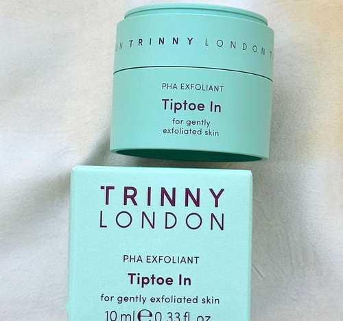Пилинг Trinny London Tiptoe In 5% PHA Exfoliant