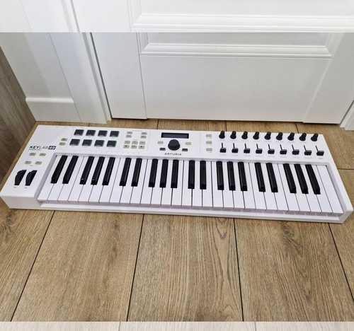 Arturia KeyLab 49 / midi клавиатура